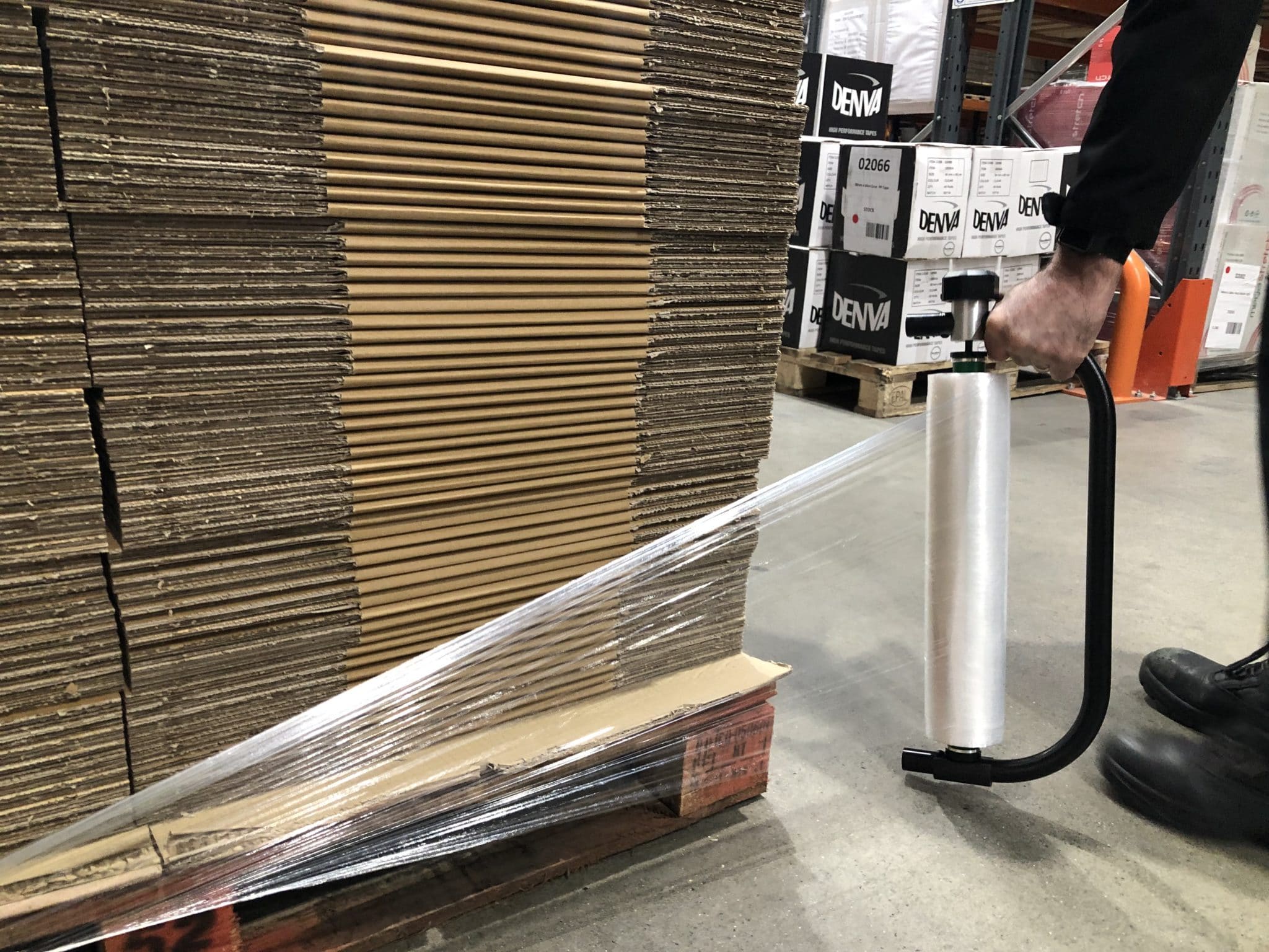 WRAPIDO® nano hand pallet wrap film and dispenser | Wessex Packaging